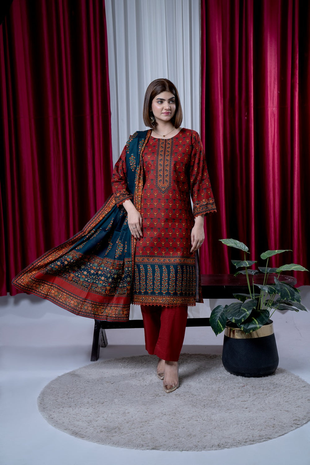 Lawn & Cotton Fabric – Bonanza Satrangi